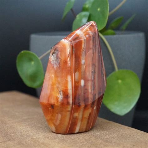 Karneol Carnelia Krystalbutik Krystalhulen Krystaller Råsten