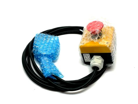 Idec Fb Control Box Emergency Stop Pushbutton Type 4x Maverick Industrial Sales