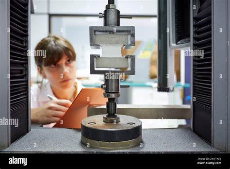 Tensile Testing Machine Hi Res Stock Photography And Images Alamy