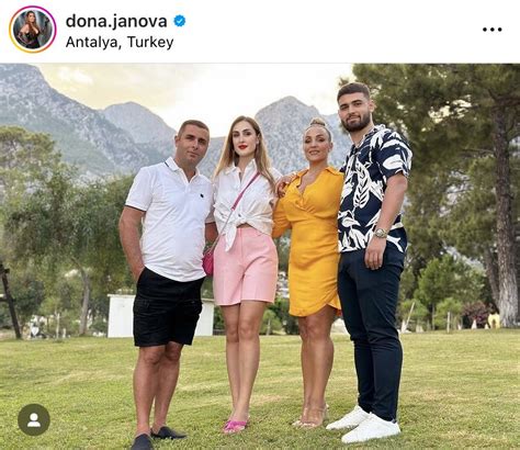 Aferdita Demaku Në Turki Për Pushime Së Bashku Me Familje