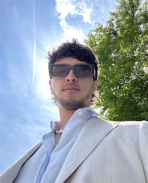 Sunglasses Id Pls Chippo Looking Sensational Boss X Rfellaspodcast