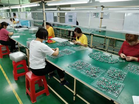 9mm Pcb Mounting Vertical Mount Potentiometer With Push Switch Buy Potentiometer With Push