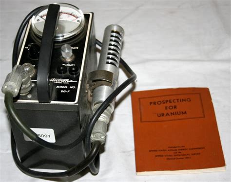 Uranium Detector With Handguide