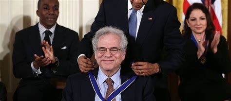 Itzhak Perlman At 75 A Life In Music And Yiddishkeit The Forward