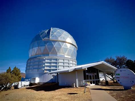 15 Planetariums And Observatories Across America Worth Visiting