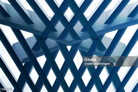 금속 거더의 그리드 구조를 닮은 미래지향적인 건축 물체의 컴퓨터 그래픽 이미지 현대 건축 산업 또는 기술의 주제에 추상적 인 배경 이미지 0명에 대한 스톡 사진 및 기타