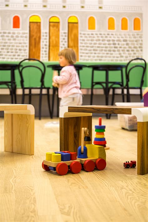 Pručka Luna Oreh I Feel Design Pručka Luna Oreh I Feel Design