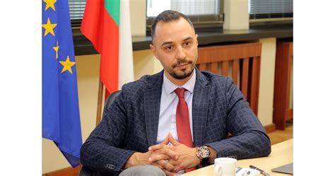 ПП ДБ Има поголовни смени в местната и изпълнителната власт с хора на Пеевски