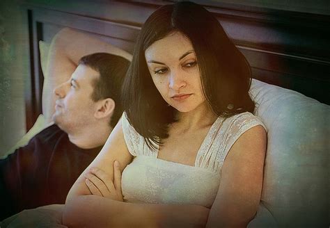 Мужа простила но у его любовницы родился ребенок Как им общаться Отвечает батюшка Святые