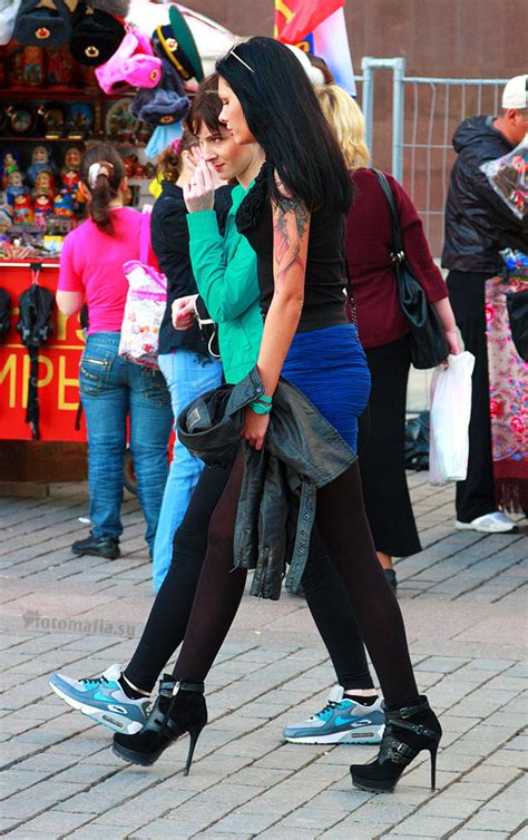 Girls I Love Free Gallery Picture 08 Exciting Candid Skirts From The