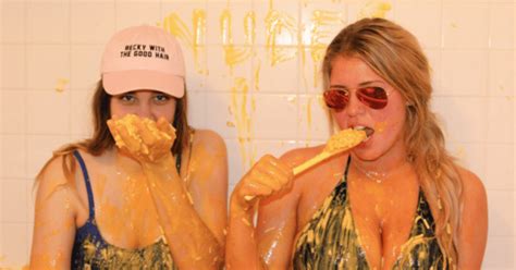 These College Girls Took A Mac And Cheese Bath And No One Knows