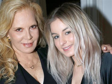 Силви Вартан с трогателно послание за рождения ден на дъщеря си Информационна агенция ПИК