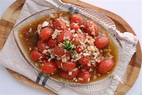 맛없는 방울토마토 무조건 껍질을 까서 드세요[방울토마토샐러드]