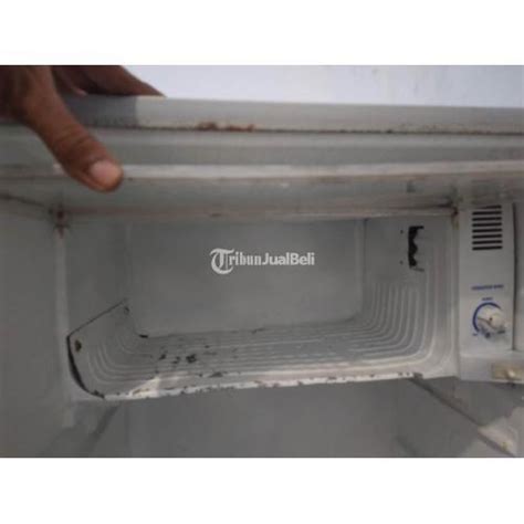Kulkas 1 Pintu Merek Sharp Bekas Kondisi Normal Siap Pakai Harga Terjangkau Di Kediri Tribun