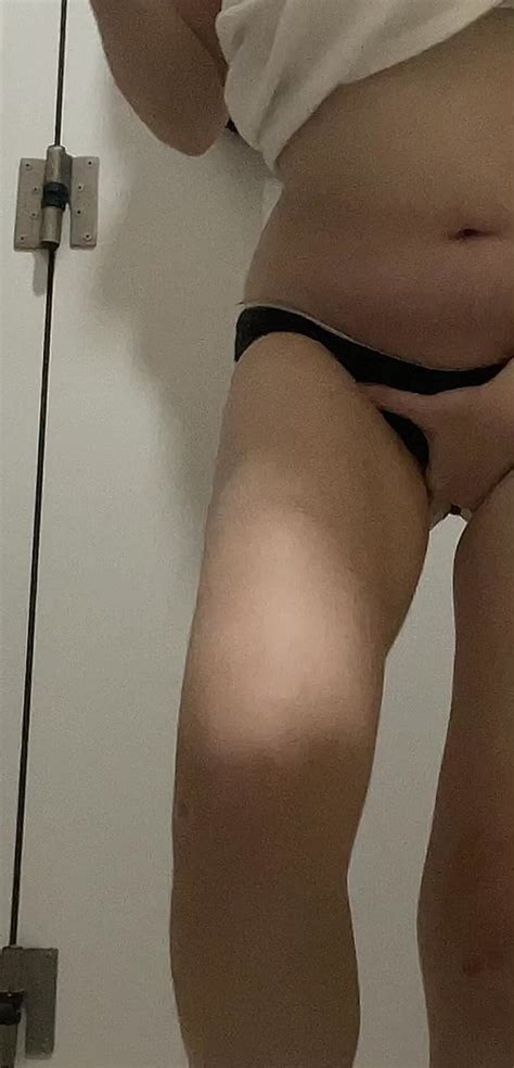 Extreme Bladder Bulge ThisVid Com Extreme Bladder Bulge ThisVid Com