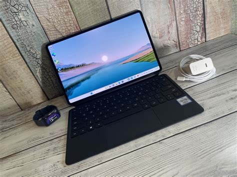 Обзор HUAWEI MateBook E 2023: больше чем планшет, лучше чем ноутбук