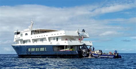 Why A Small Ship Cruise With Uncruise Is The Best Way To See Hawaii