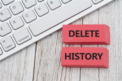Delete Your Web Browser History With Computer Keyboard With An Eraser