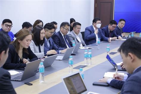 Цахим хөгжил харилцаа холбооны сайдын шуурхай хуралдаан боллоо