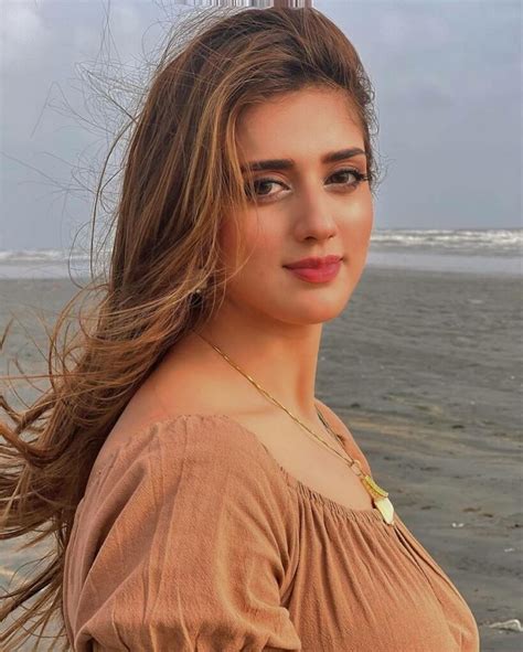 Jannat Mirza Beach Pictures Go Viral Incpak