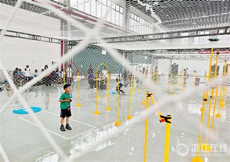 四千青少年 竞技无人机