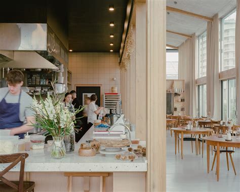 Freia Restaurant A Glass House Blending Wide City Views With A Garden