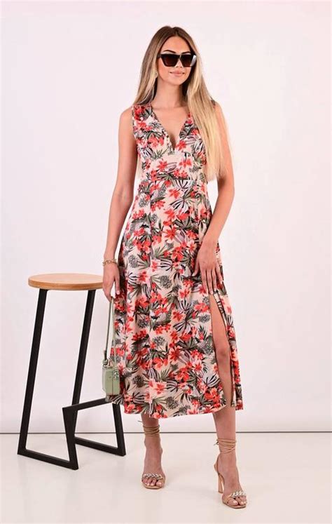 Ніжні сукні з розрізом🌸🌸🌸 — ціна 225 грн у каталозі Довгі сукні Купити жіночі речі за доступною