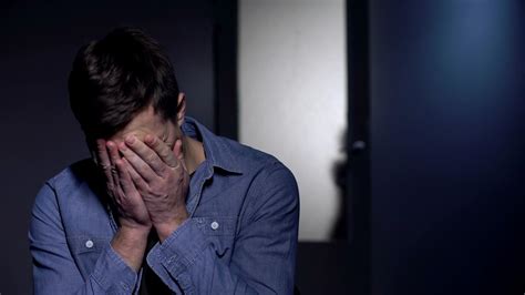 Психологи розповіли як планувати життя в умовах невизначеності через війну Новости Section