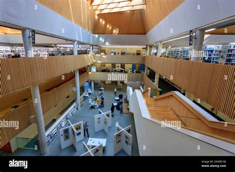 The Modern Stylish Wood Based Architecture Inside The Hive A Combined Public And University
