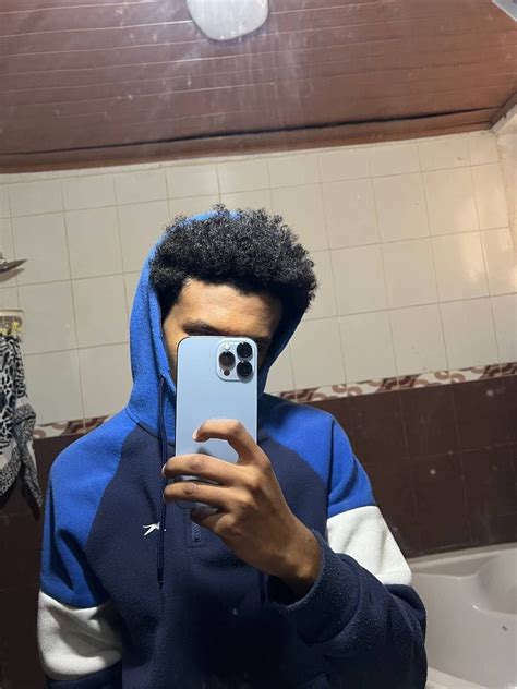 Eyosiyas Eyasu Medium