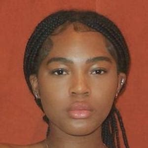 Quenlin Blackwell Age Family Bio Famous Birthdays