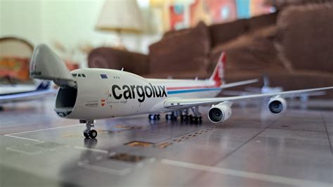 Cargolux B747 8f Arrives At The Airport 1 400 Scale Stop Motion Youtube