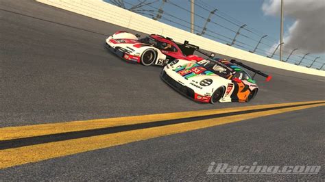 How to steer your sim racing career on iRacing: Oval Racing | Fanatec