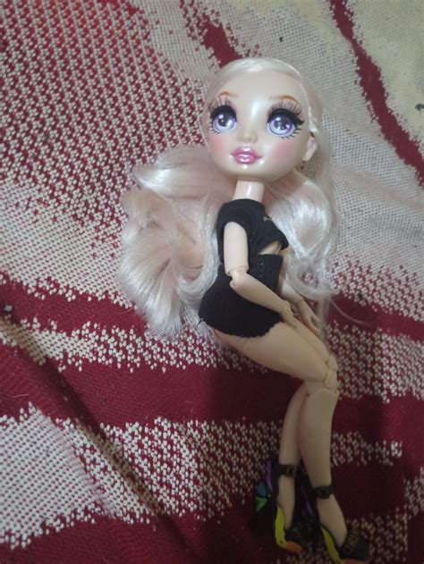 Nueva Putita R Dollporn