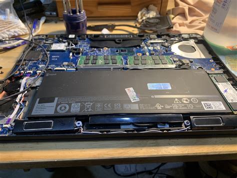 Dell Laptop Keeps Shutting Down Every 2 Minutes Despite Being Fully