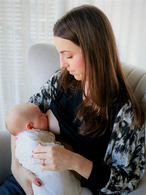 Why Do My Breasts Feel Like Stinging And Pinching Breastfeeding