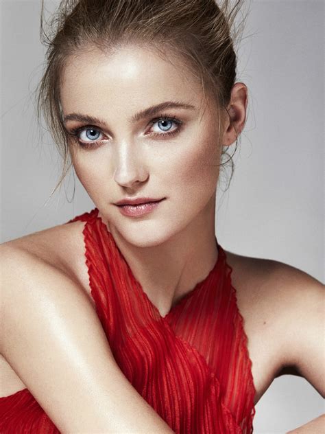 Vlada Roslyakova Metro Models