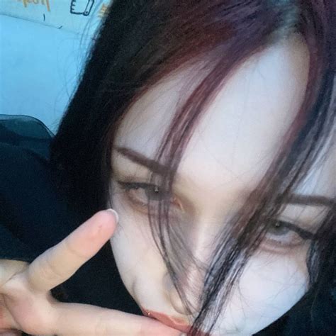 Пин от пользователя Enith Witch на доске Dietas Y Maquillaje Идеи макияжа Курящая девушка Макияж