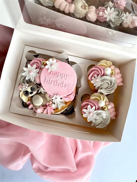 Bento Cake Box 🦥🩷 Cupcake Cake Designs Creative Cake Decorating Zoes Fancy Cakes