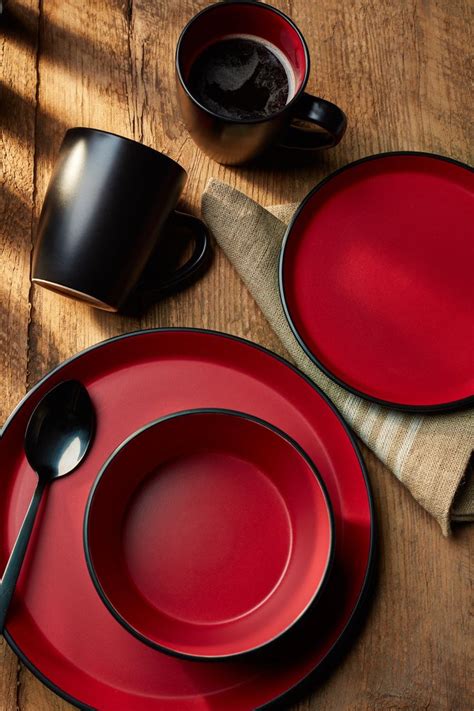 Stone Lain Albie Stoneware Red And Black Dinnerware Set 16 Piece Dinnerware Set Stoneware