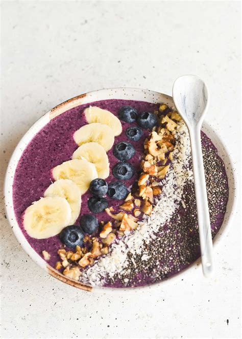 Berry And Oat Smoothie Bowl
