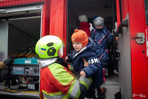 У столиці відпрацювали дії на випадок позаштатної ситуації у закладах освіти ФОТО Вечірній Київ