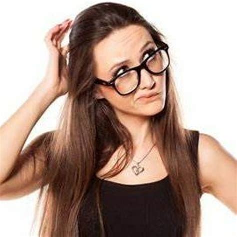 Listen to music albums featuring MC NDOBÊ ELA É NOVINHA VS FALOU QUE PASSOU DA HORA TIKTOK