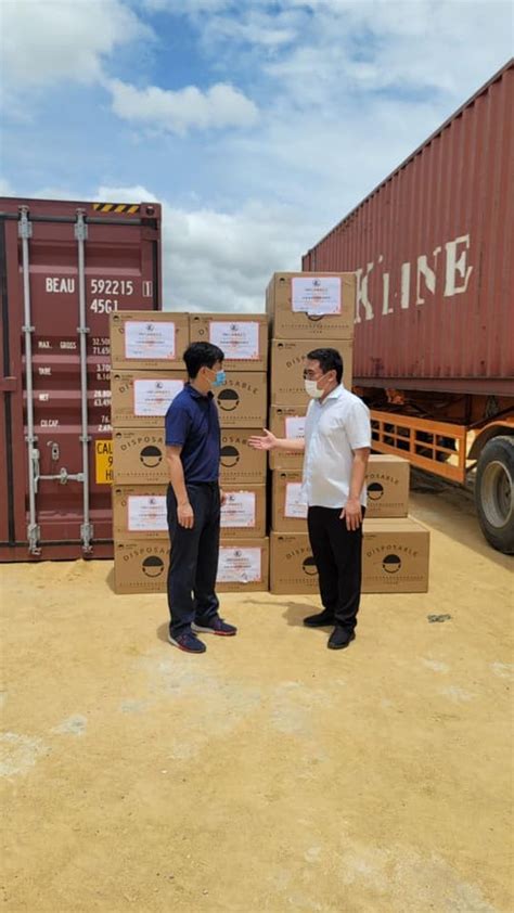 អរគុណ អាយដល ឈិន ឡុង បរិច្ចាគម៉ាស់ ដល់កម្ពុជា ចំនួន ១លាន Khmerload