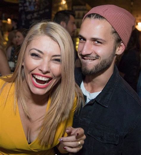 ГОРЕЩО В ПИК Ето го новото гадже на Папи Ханс финалистът от ВИП Брадър баджанак с СНИМКИ