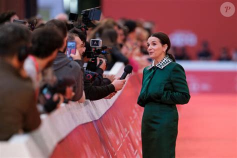 Photo Juliette Binoche Première Du Film La Passion De Dodin Bouffant Lors Du 18e Rome