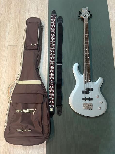 데임 폴앤폴 200 베이스 기타 팝니다 취미게임음반 당근 중고거래