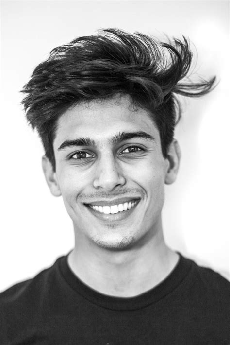 Thomas Macfarlane Medium