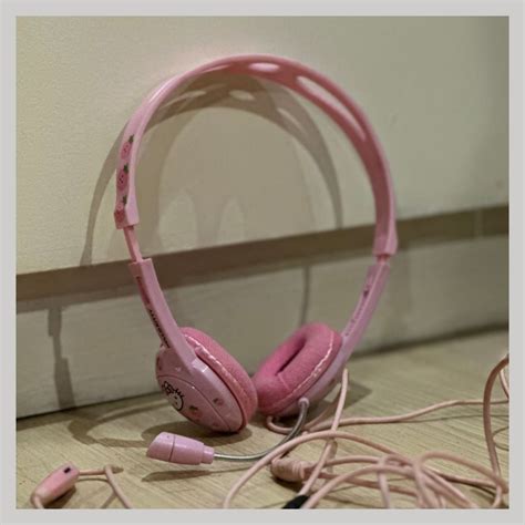 Hello Kitty Headset With Microphone Pahimakas And Co Audio Headphones And Headsets On Carousell