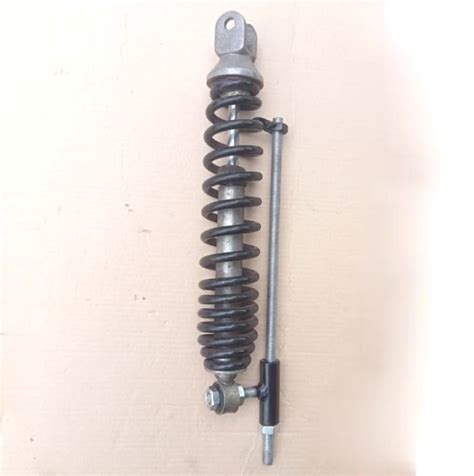 Treker Shock Belakang Motor Alat Buka Per Shockbreaker Belakang Motor Lazada Indonesia